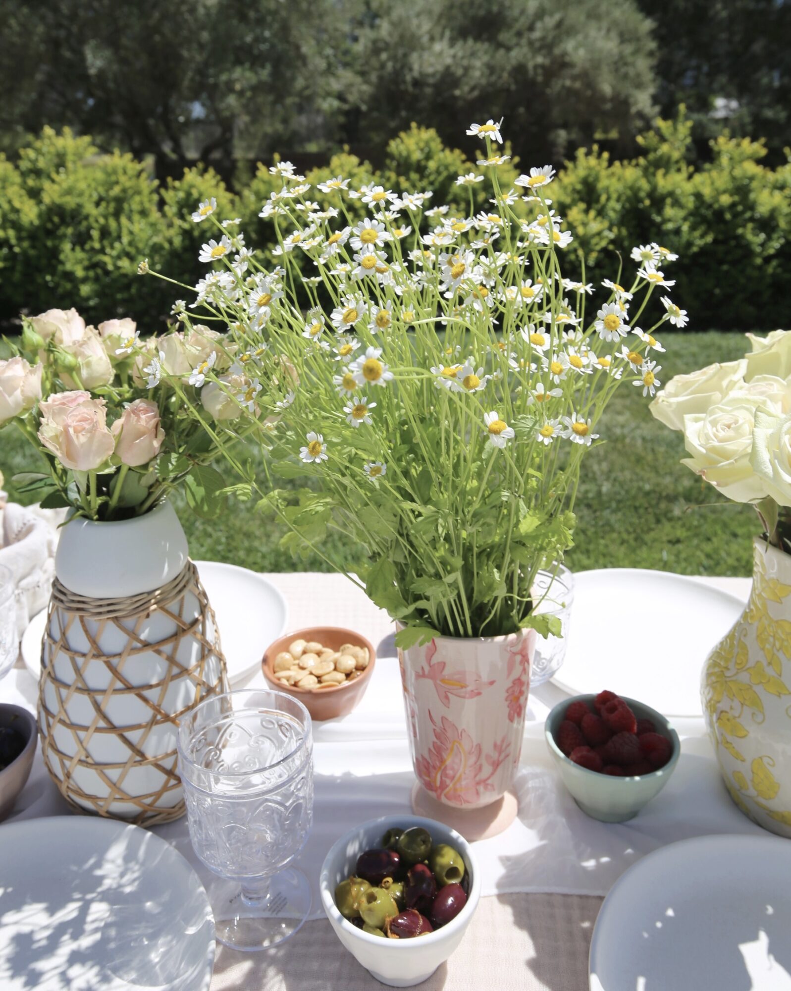 Create a Pretty Picnic this Summer - SBK Living