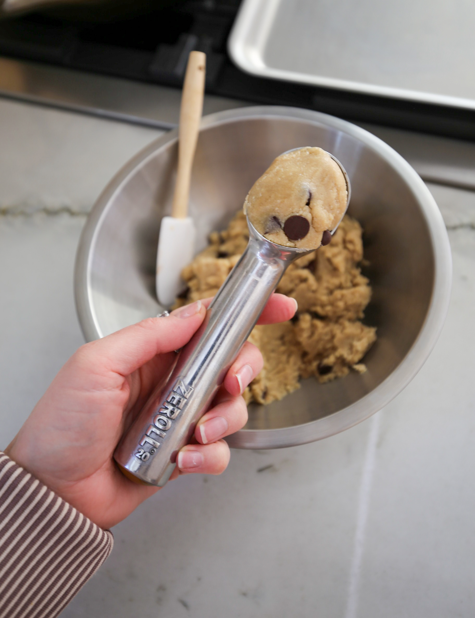 Soft Sea Salt Chocolate Chip Cookies \ No Added Sugar - SBK Living
